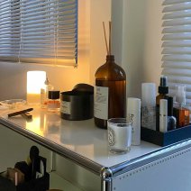 【一人暮らし】統一感があるからとにかくオシャレ！好きなモノに囲まれた1DKのインテリア3選 | ライフスタイル | カルチャー ＆ ライフ | FUDGE.jp