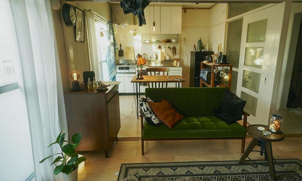 築53年の団地に一人暮らし。レトロさを活かして暮らす2DKインテリア 【私らしく暮らす】 | ライフスタイル | カルチャー ＆ ライフ | FUDGE.jp