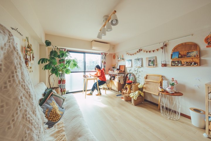 複数の趣味をスペース毎に満喫。五感で暮らしを楽しむ1K・26㎡の一人暮らしインテリア 【私らしく暮らす】 | ライフスタイル | カルチャー ＆ ライフ | FUDGE.jp