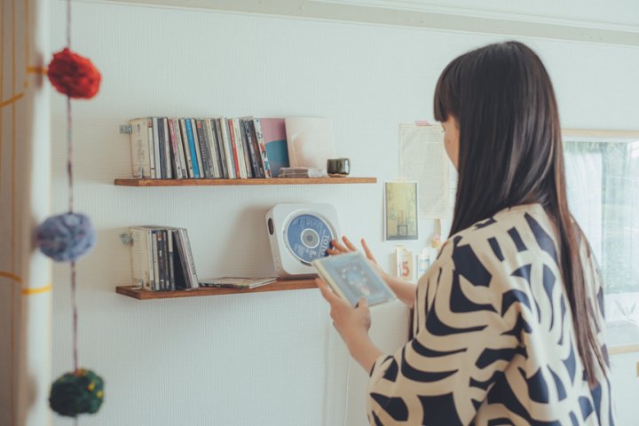 暮らしの中で湧いてくるイメージを形にする。1K・25㎡の一人暮らしインテリア 【私らしく暮らす】 | ライフスタイル | カルチャー ＆ ライフ | FUDGE.jp