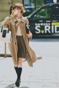 ブラウス×スカートの定番コーデはデザインにこだわってみて【本日のFUDGE GIRL-12月6日】 | 本日のFUDGE GIRL | ファッション | FUDGE.jp