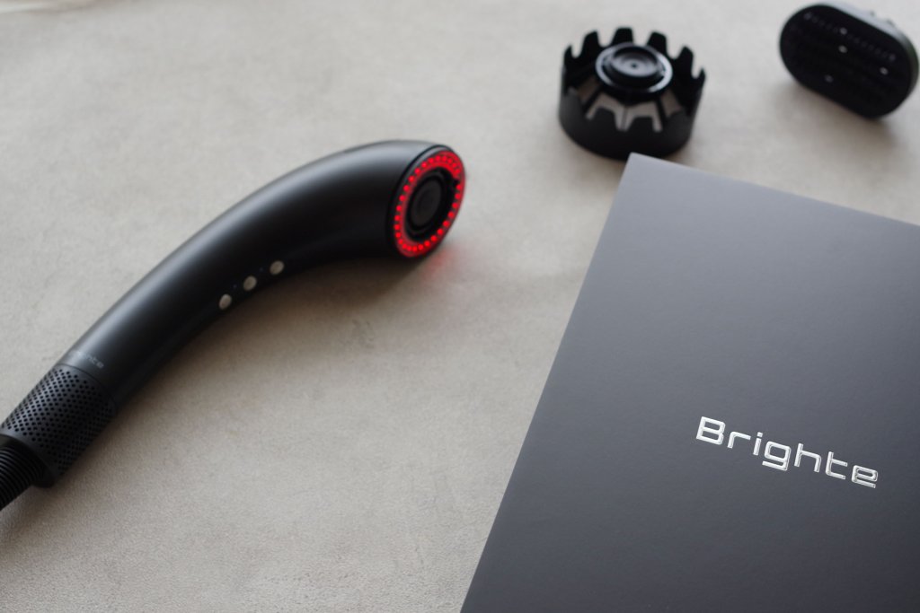 ”乾くのに、乾かない”？！次世代型ドライヤー「SHOWER DRYER」使ってみた | 特集 | ビューティー ＆ ヘア | FUDGE.jp